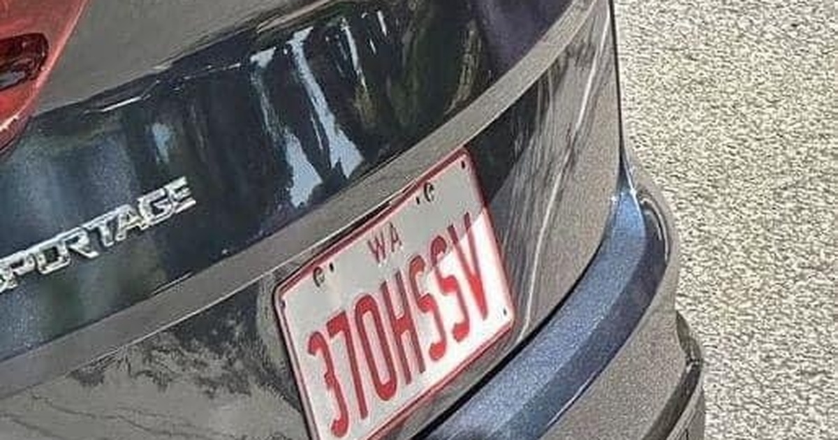 Absolutely Hilarious License Plates We’ve Seen In A While - Yohanpost