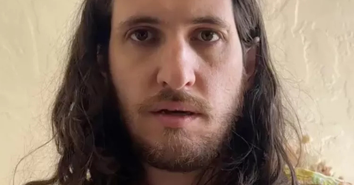 Influencer Learns He Has Stomach Cancer from Genetic Test After ...