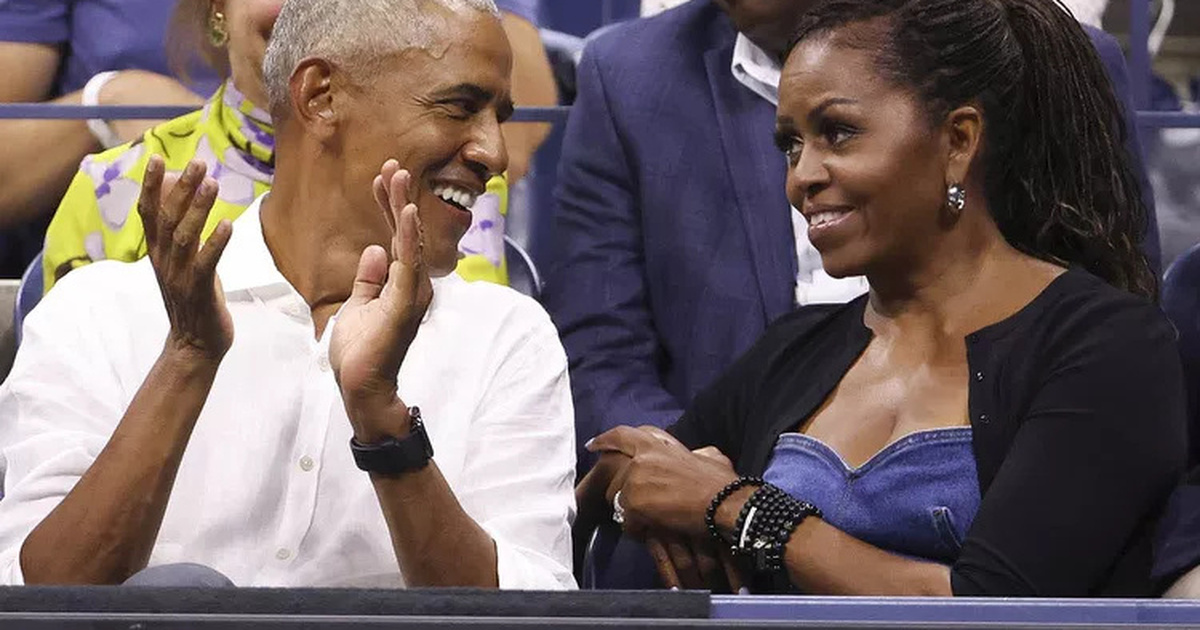 Barack Obama Says He Was in a ‘Deep Deficit’ with Wife Michelle After ...