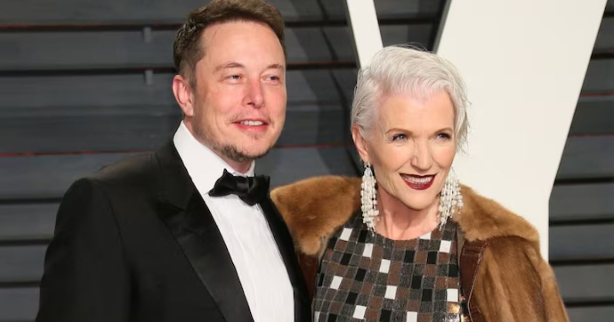Elon Musk’s model mom Maye Musk walks runway at fashion week. Stuns ...
