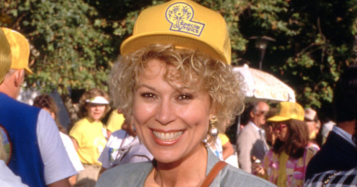 The untold story of Leslie Easterbrook – this is her today - Yohanpost