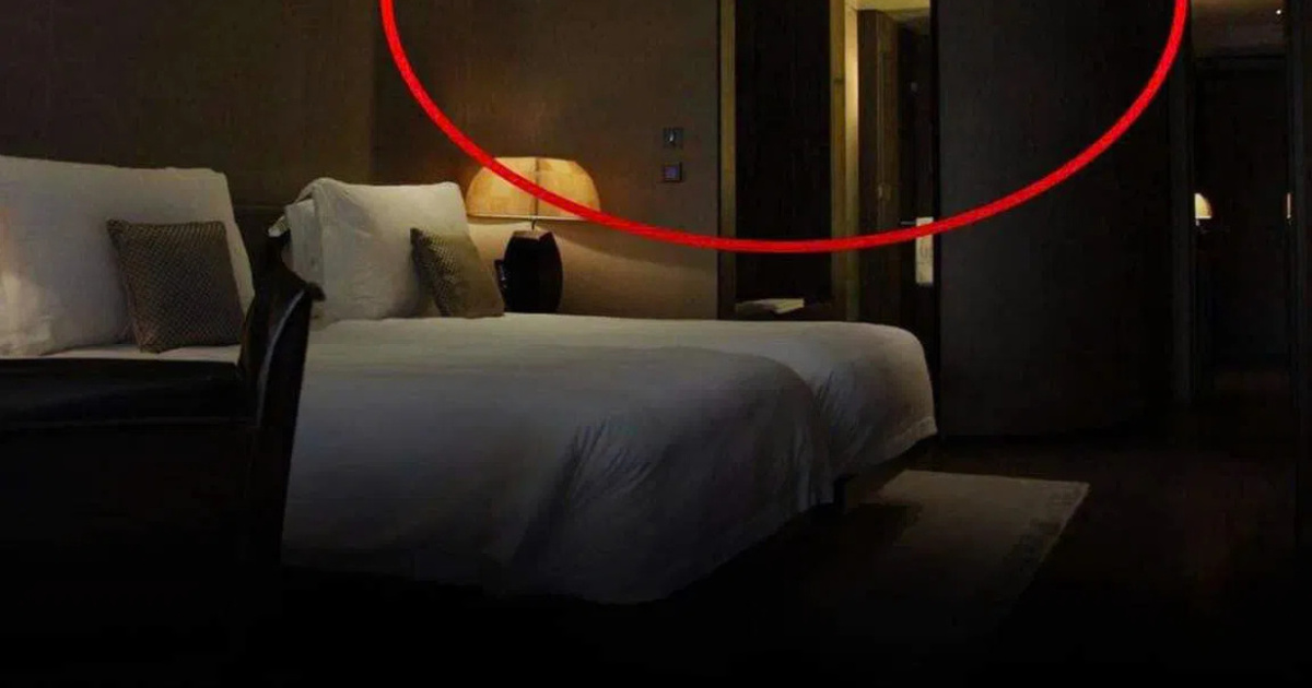 Why do you need to turn on the bathroom light when sleeping in a motel ...